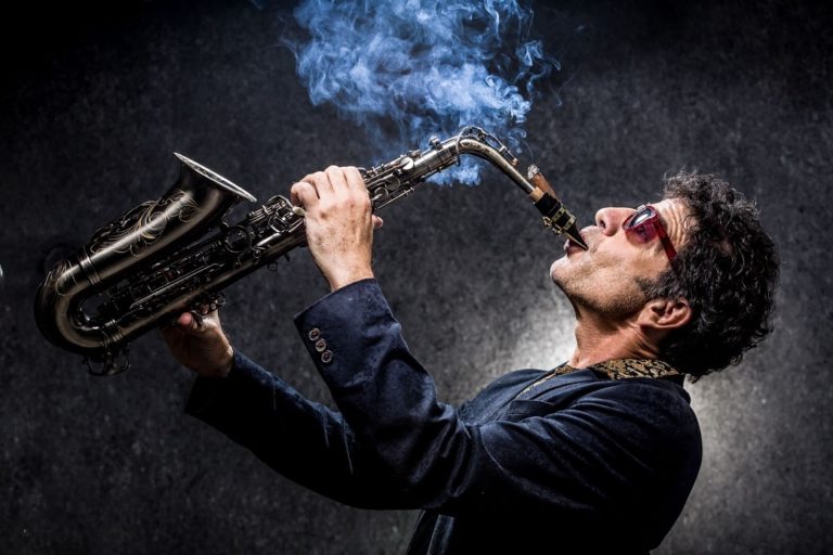 George Israel (Kid Abelha) apresenta show dançante no Blue Note São ...